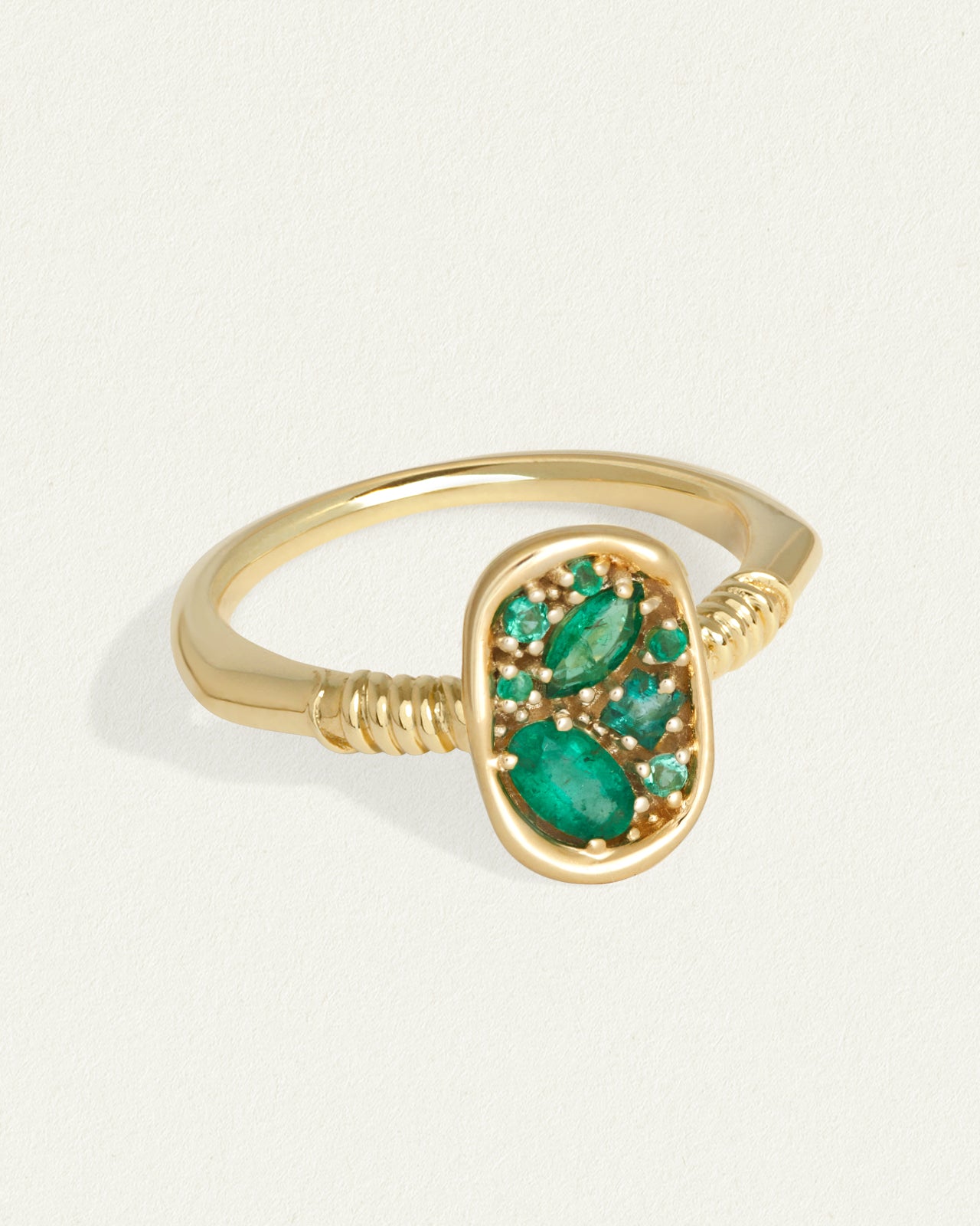 Illume Ring Emerald Solid Gold – Temple of the Sun US