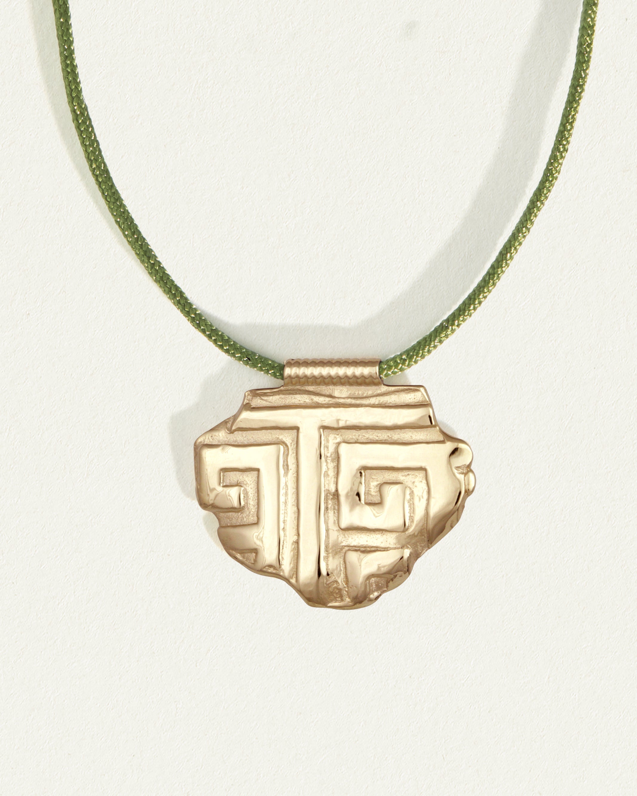 Relic XIII Necklace Green Solid Gold – Temple of the Sun US